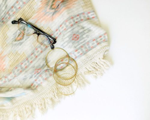 Instagram & Blog Photo Ideas (guide to props & backdrops) - Ivory Mix